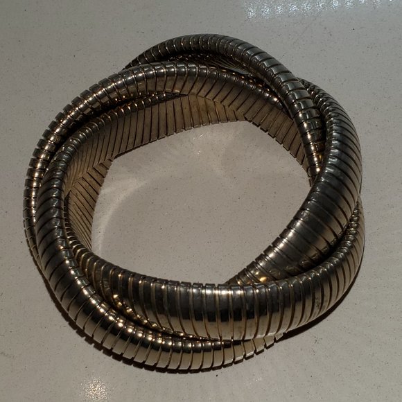 UNKNOWN | Jewelry | Gold Tone Intertwined Bracelet | Poshmark
